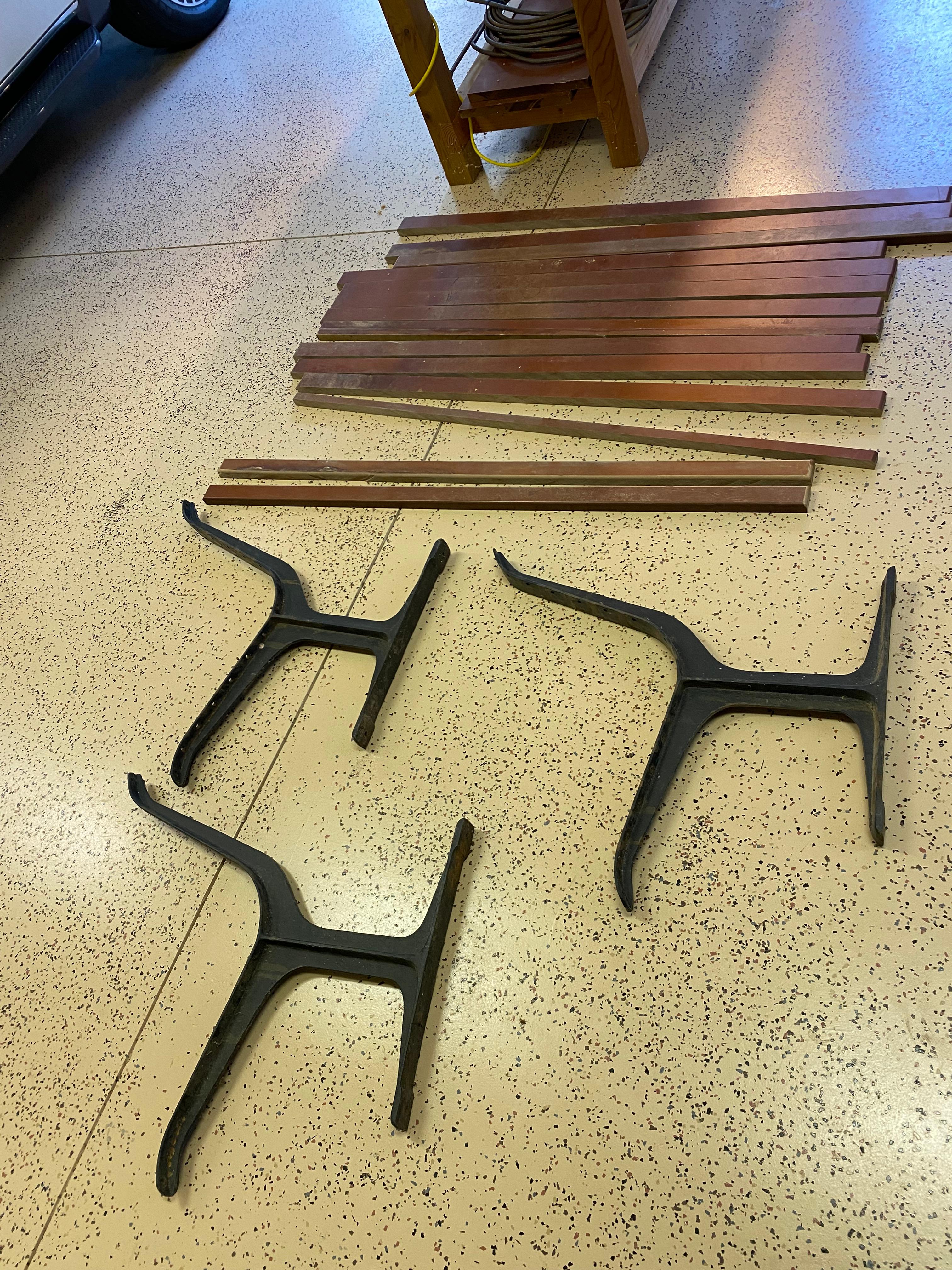 20-year-old Richlite Countertops Upcycled into a Park Bench